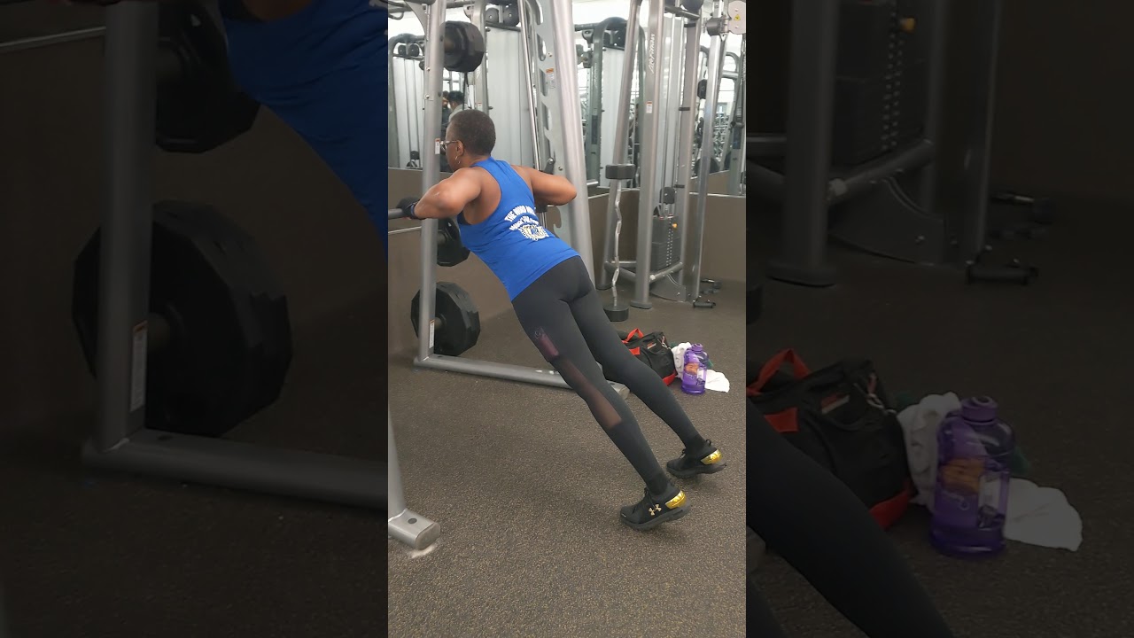 Pull Up On Smith Machine And Push Ups. Great Way To Build Strength And ...