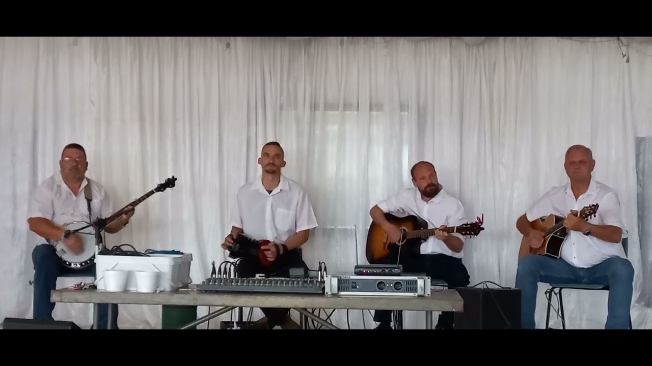 Dagbreek boereorkes - Oom Gert se wals. - YouTube