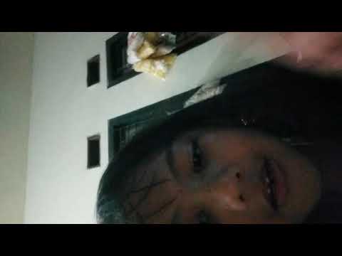 Maen sama adik nela