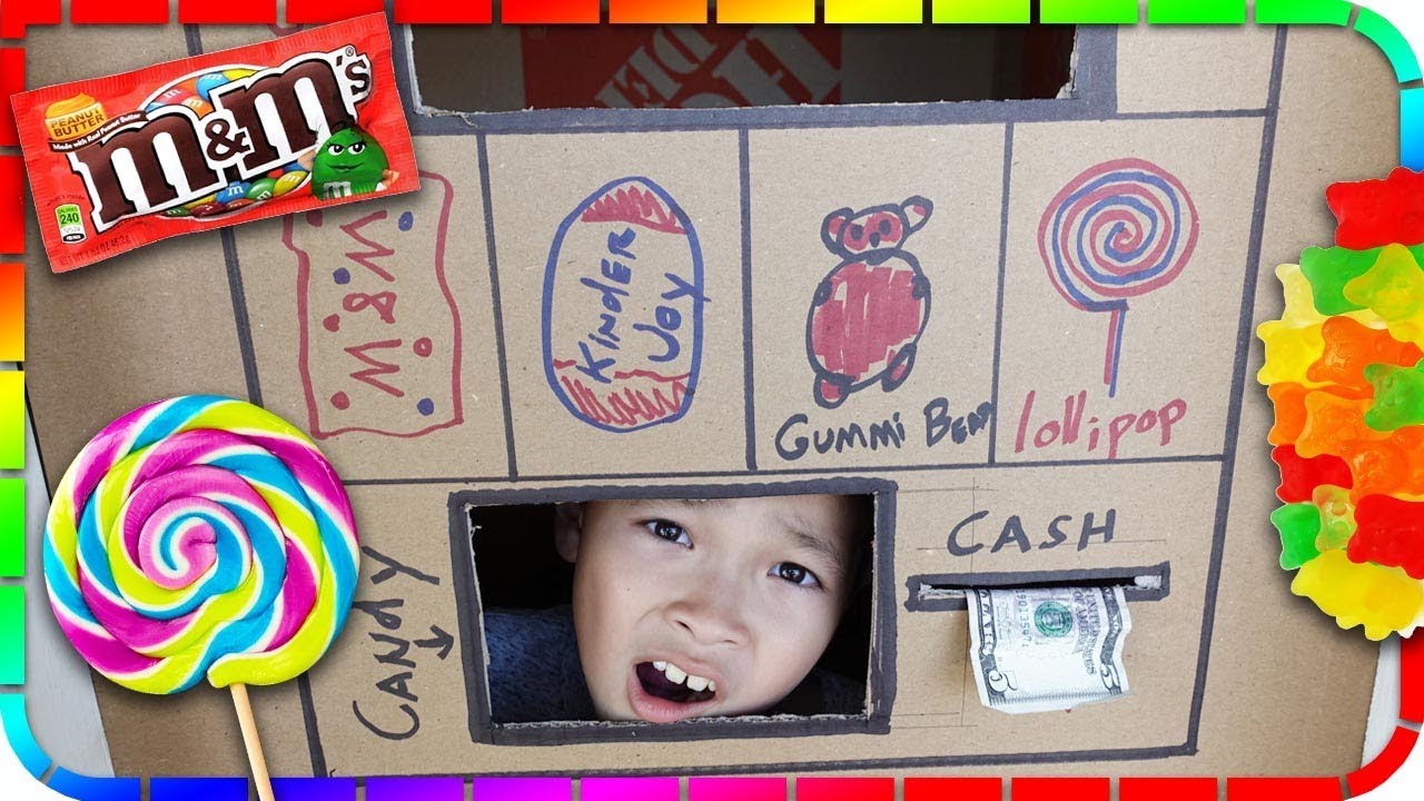 Kids Pretend Play CANDY VENDING MACHINE!!! - YouTube