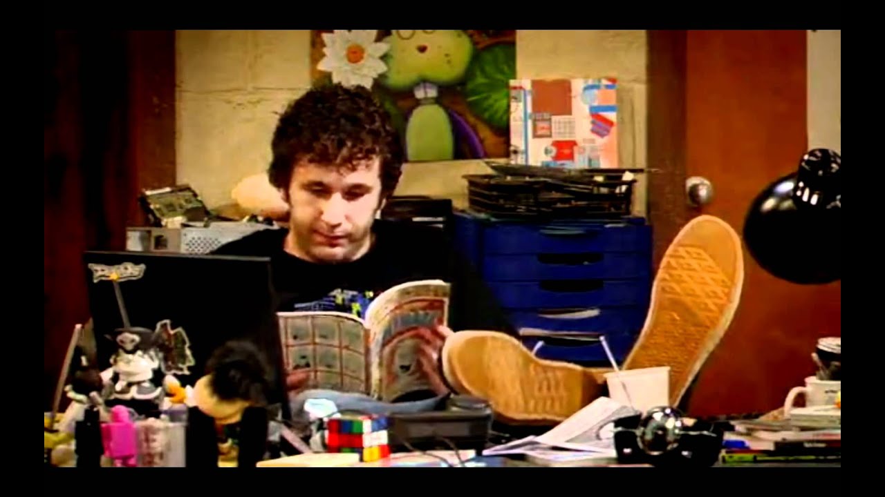 Компьютерщики / The IT Crowd - "Домашний монитор" - YouTube