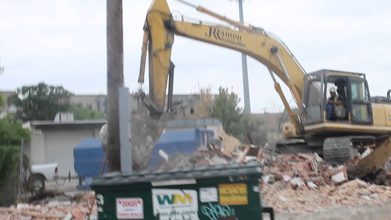 Roegelein Plant being demolished - YouTube