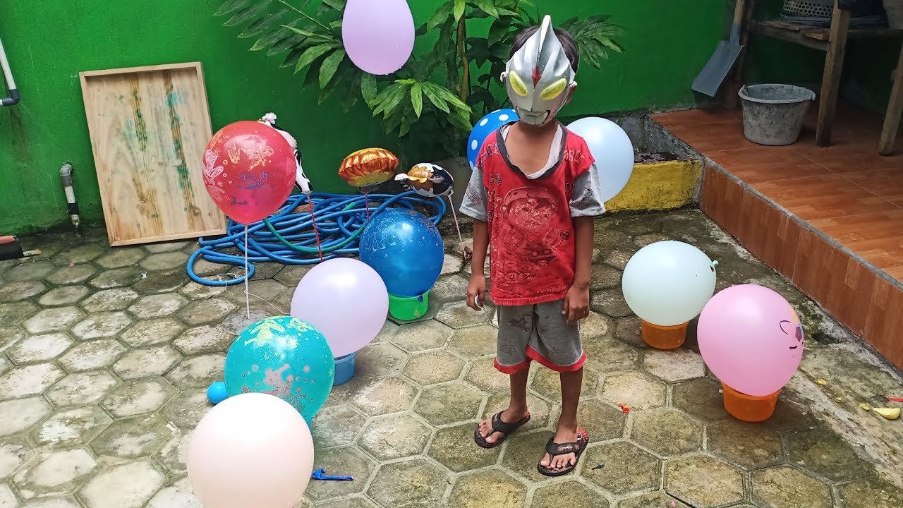 Balon Meletus, balon lucu, balon warna warni - YouTube