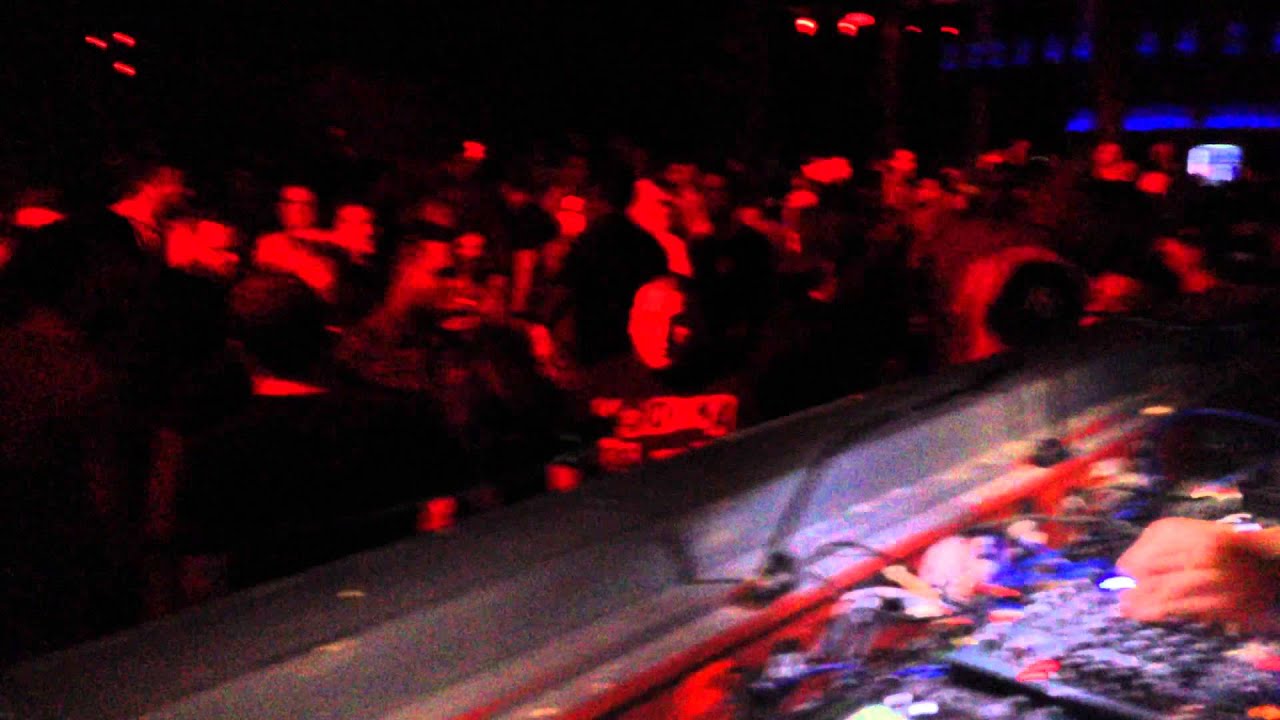 Mario Liberti @ Space Miami 2014 - YouTube