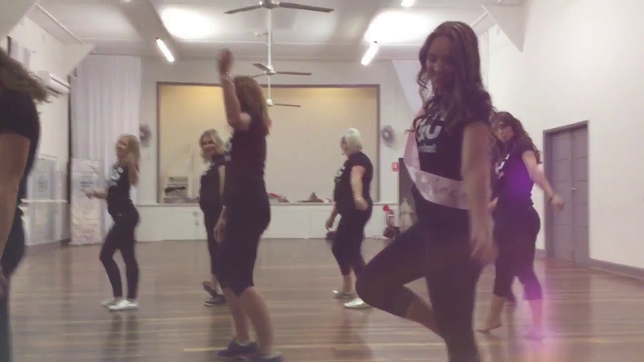 Carissa's Hens Dance Class - YouTube