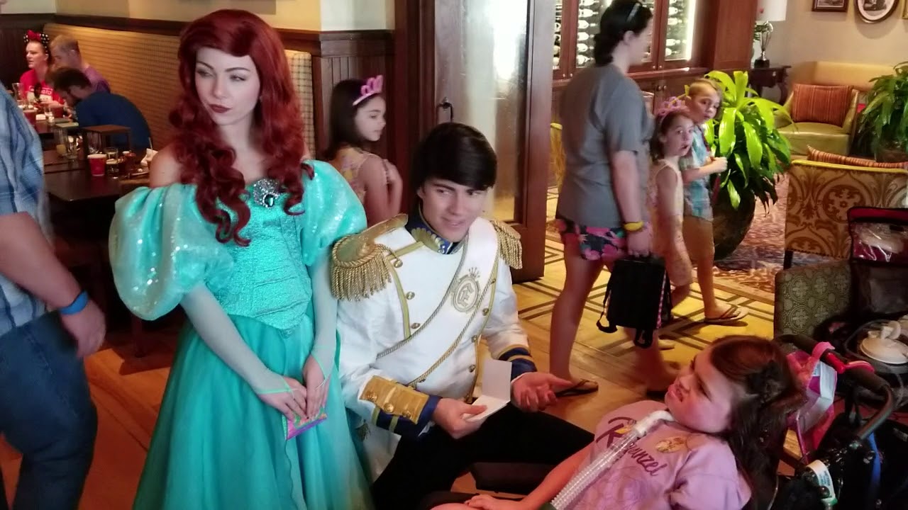 Ava meeting Ariel and Prince Eric 2-11-19 - YouTube