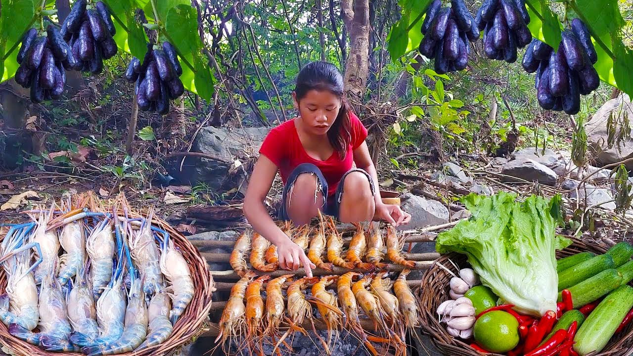 16 Year Girl Cooking Wild Shrimp and Eating - YouTube