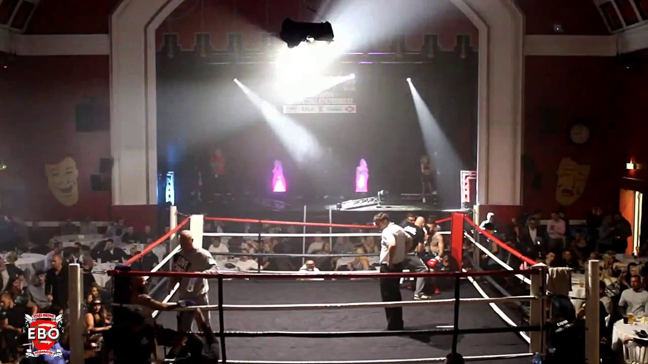 My last fight for ebo Calvin carruthers vs Dave d - YouTube