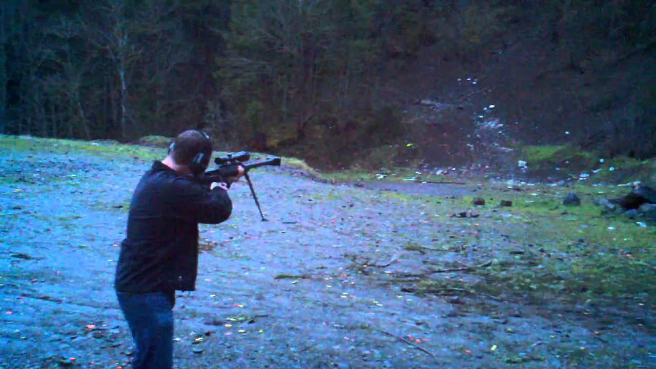 Shoulder fire barrett 50BMG - YouTube