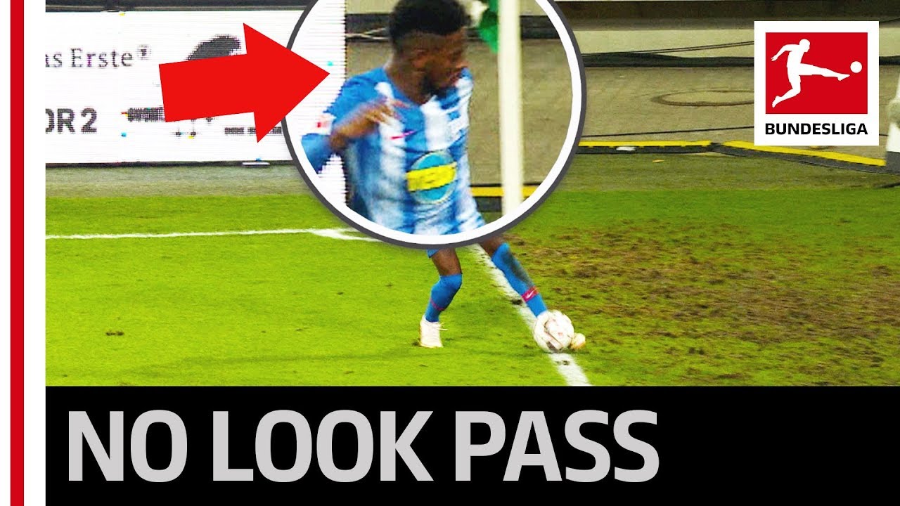 The Cheekiest Assist So Far - The Perfect No-Look Pass - YouTube