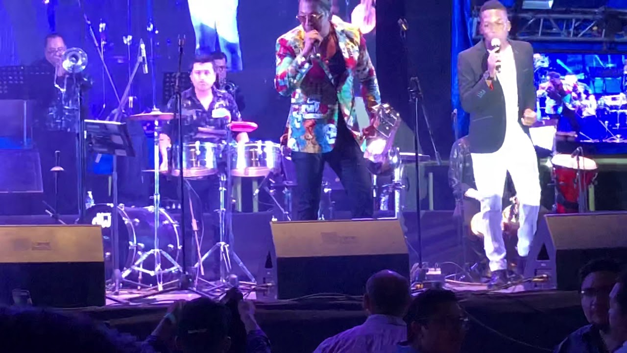 Tributo a la salsa colombiana- Alberto barros - YouTube