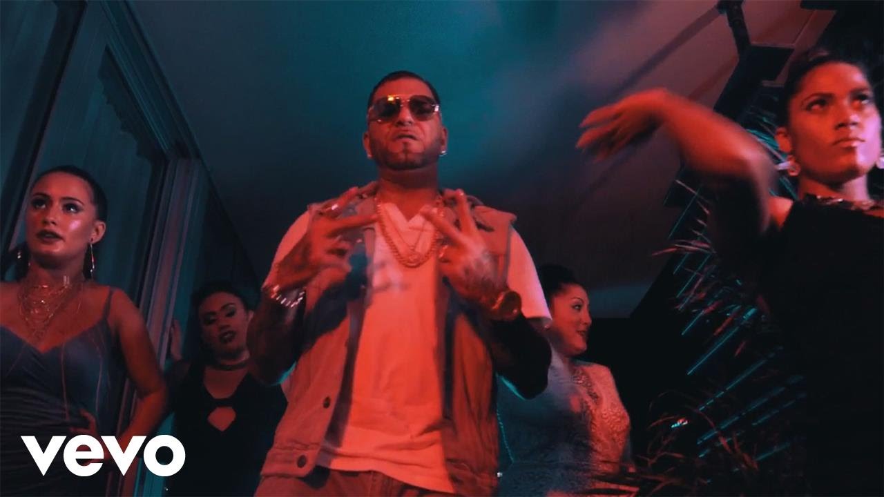 MC Ceja - Te Quiero Ver ft. Nio Garcia - YouTube