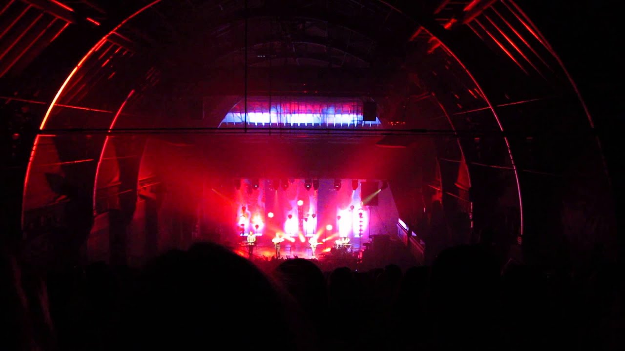∆ (alt-J), Bloodflood [clip: live at Cambridge Corn Exchange, 14 May ...