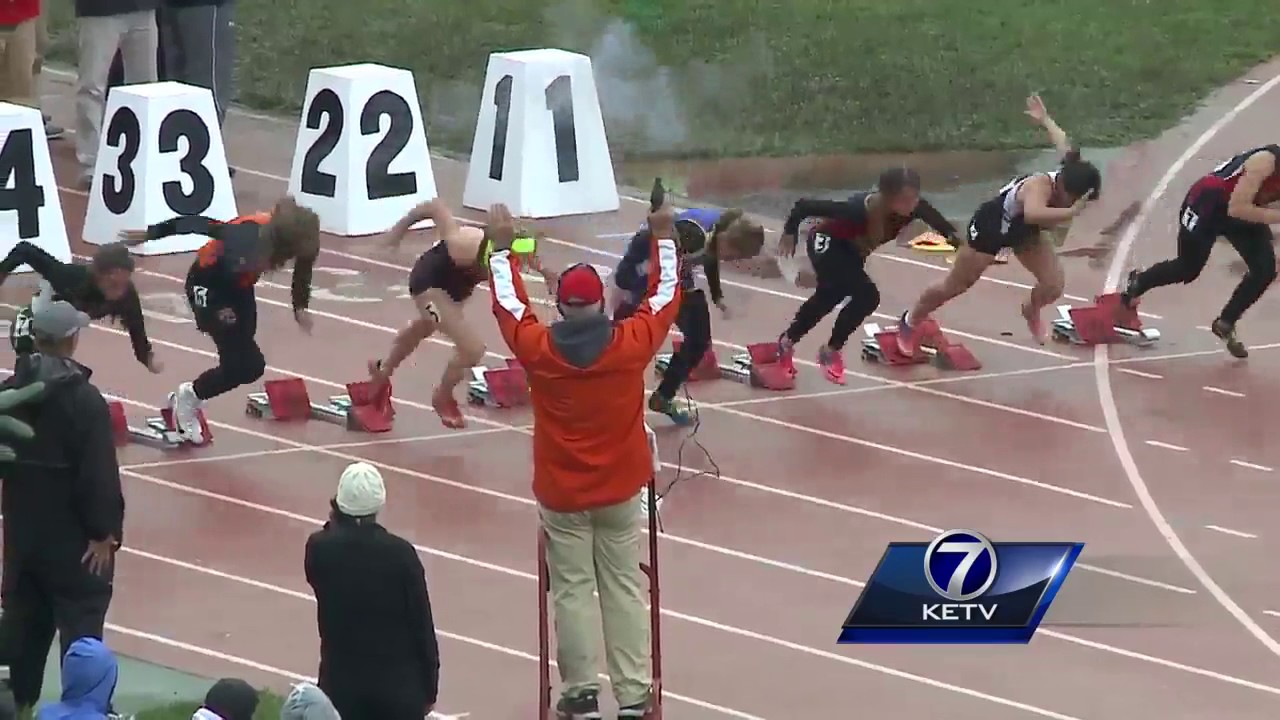 Day 2 of the state track and field championships - YouTube