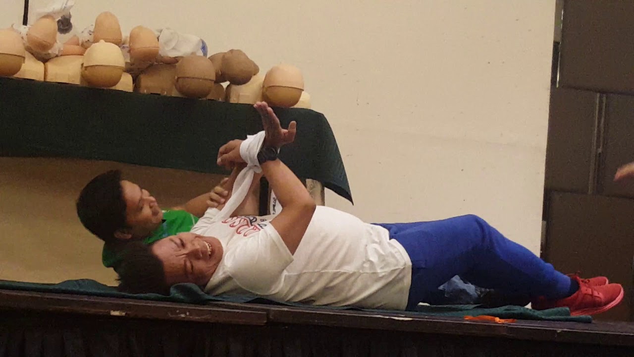 Fireman's drag - YouTube