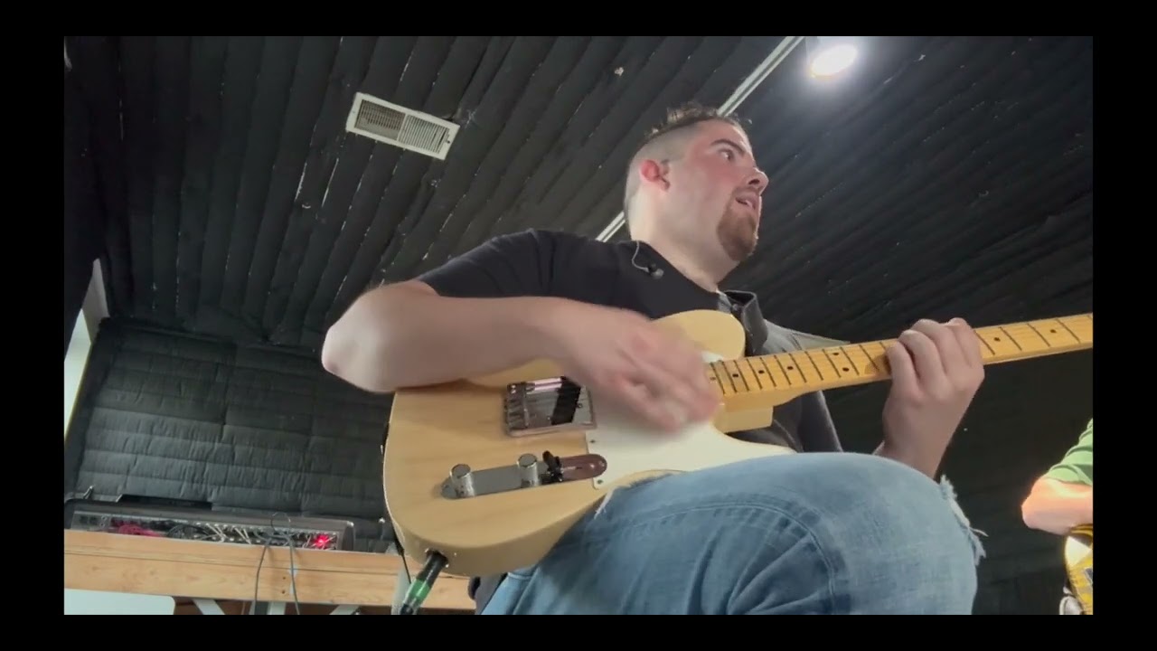 What's It Like to Rehearse as a Nashville Guitarist? - YouTube