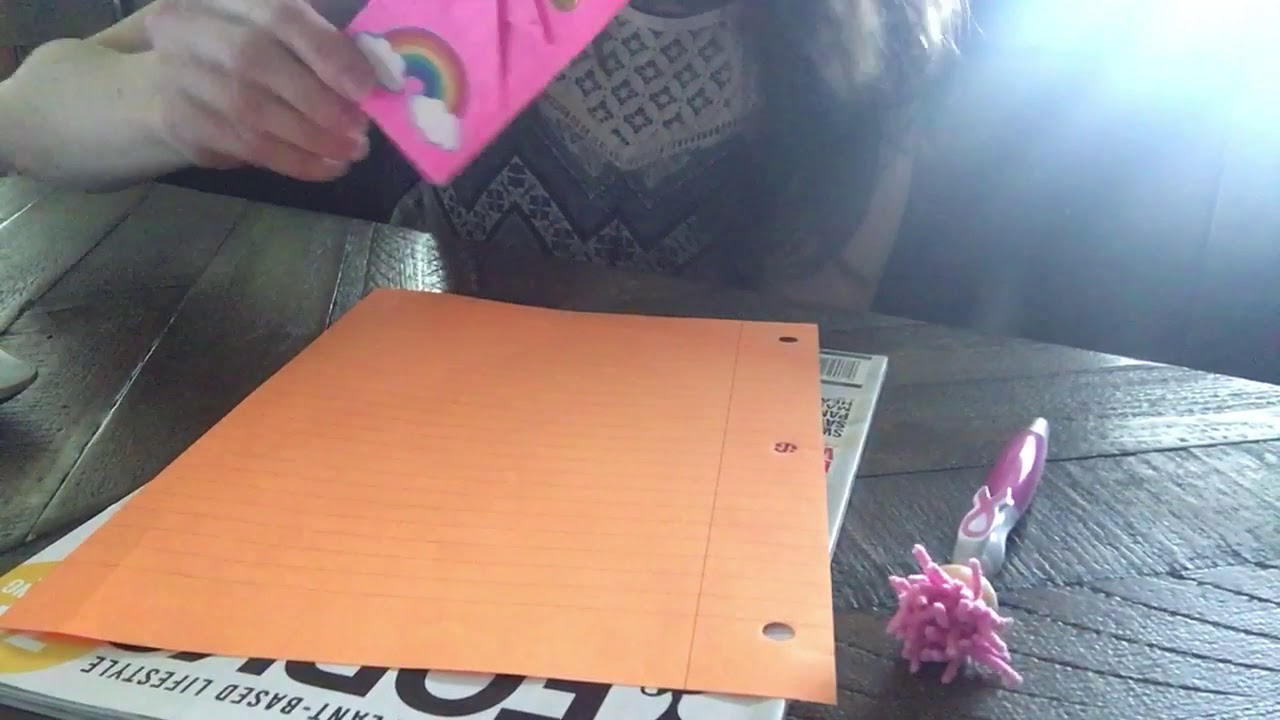 Folding a note 80's style - YouTube