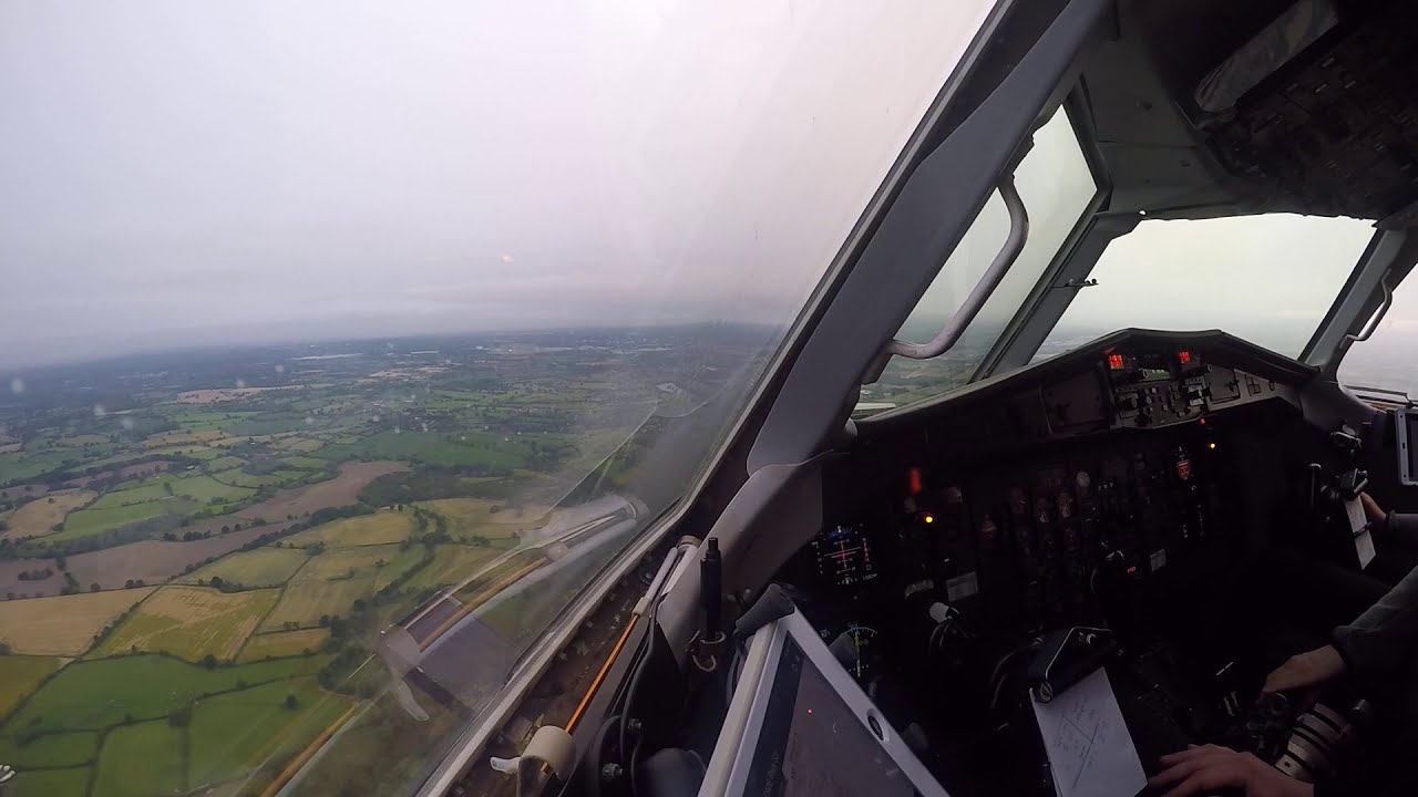ATR 42 FREIGHTER (43F) Early Morning Landing in Birmingham BHX UK ...