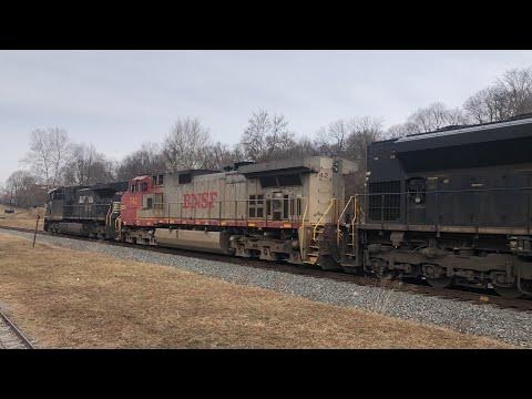 RED & SILVER SURPRISE OUT OF CALIFORNIA!!... BNSF Warbonnet Trails on NS 29G - YouTube