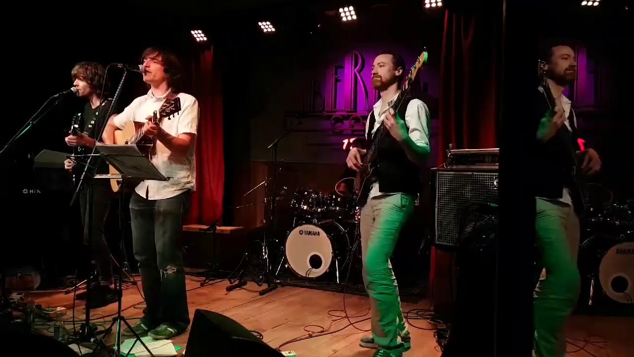 Daniel McGeever "Julia" @ Madrid 7 junio 2018 - YouTube