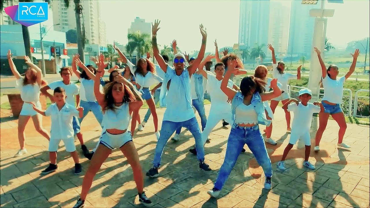 Coreografia de ANO NOVO | BE HAPPY | RCA DANCE - YouTube