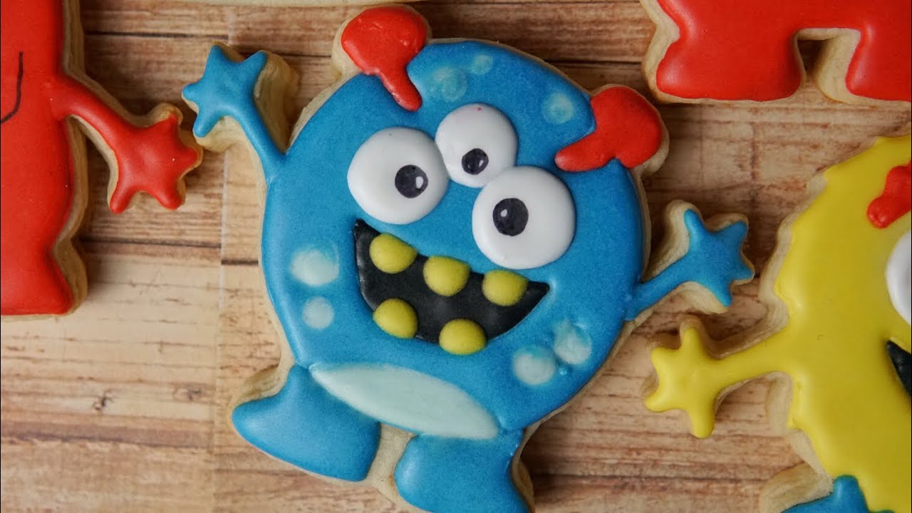 Blue Little Monster Cookie - YouTube