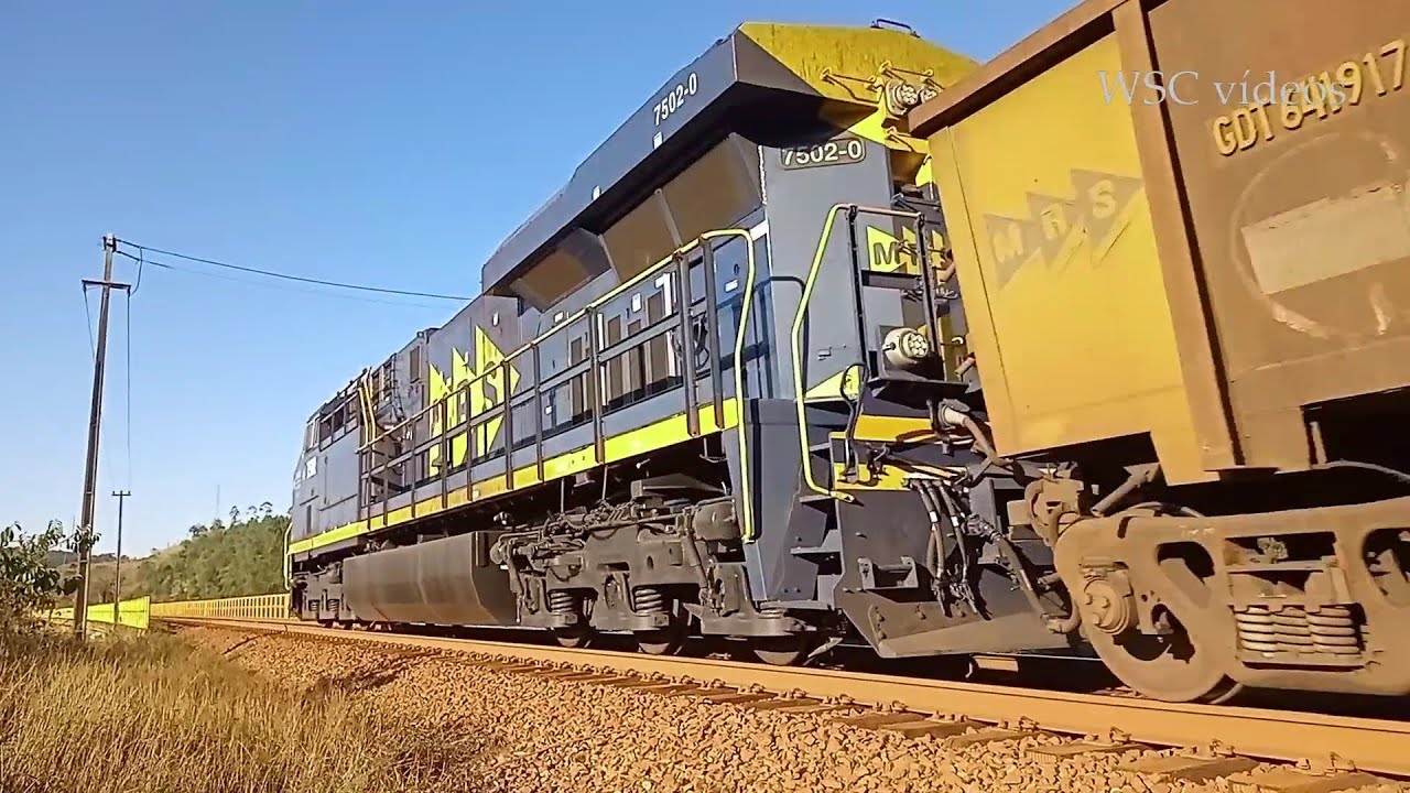 MRS Trem passando com velocidade, Locomotivas AC44i e ES44ACi - YouTube
