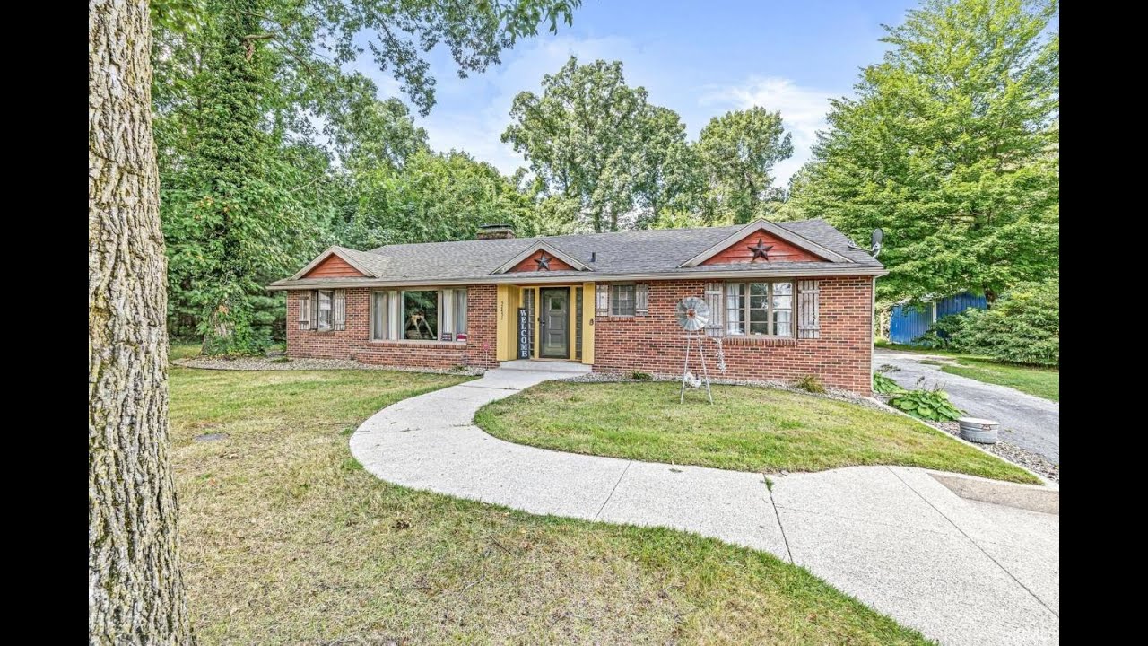 52451 Lynnewood Avenue South Bend, IN Homes for Sale | cressyeverett ...