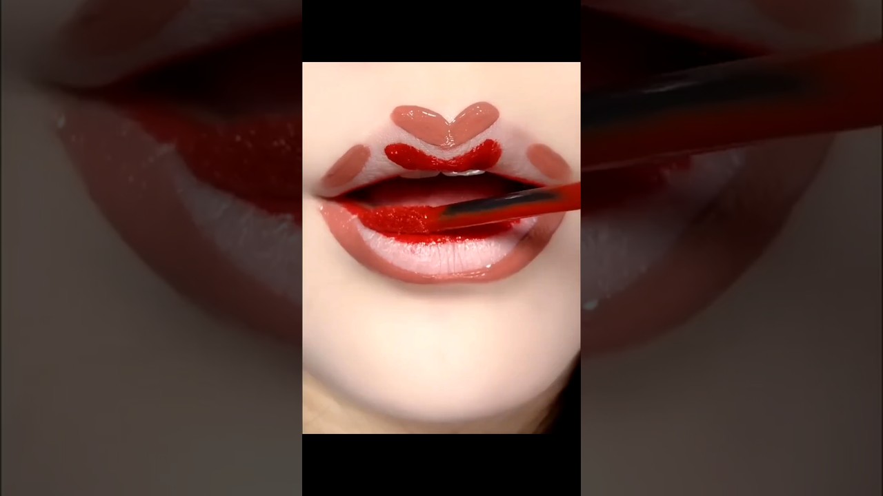 Lipstick hack 😍#viralvideo #shortsfeed #video - YouTube