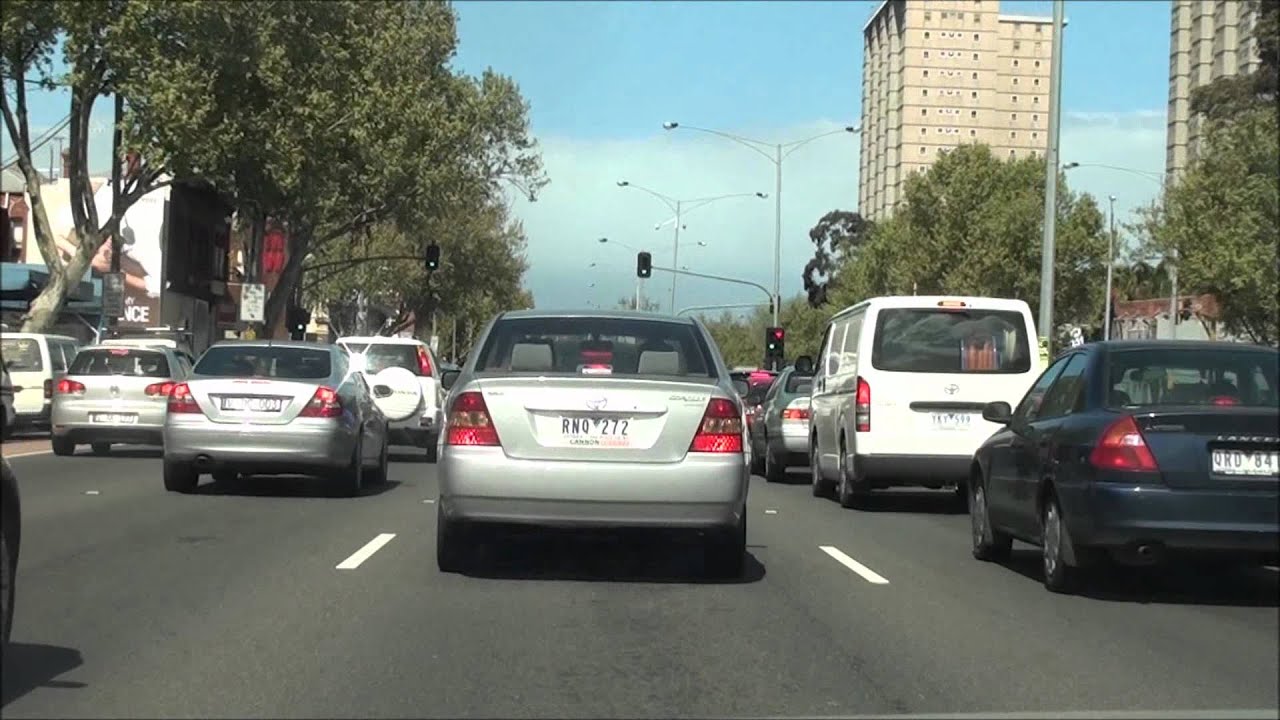 Driving to Melbourne CBD via Eastern Freeway - YouTube