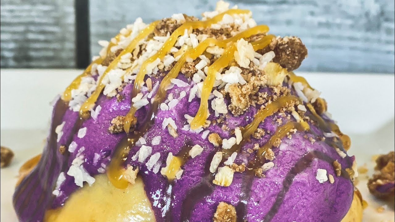 Cinnaholic | Ube Delight Review | Filipino Dessert - YouTube