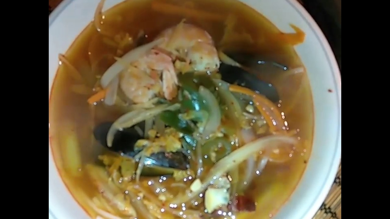 How to Make Jjampong Noodle Soup - YouTube