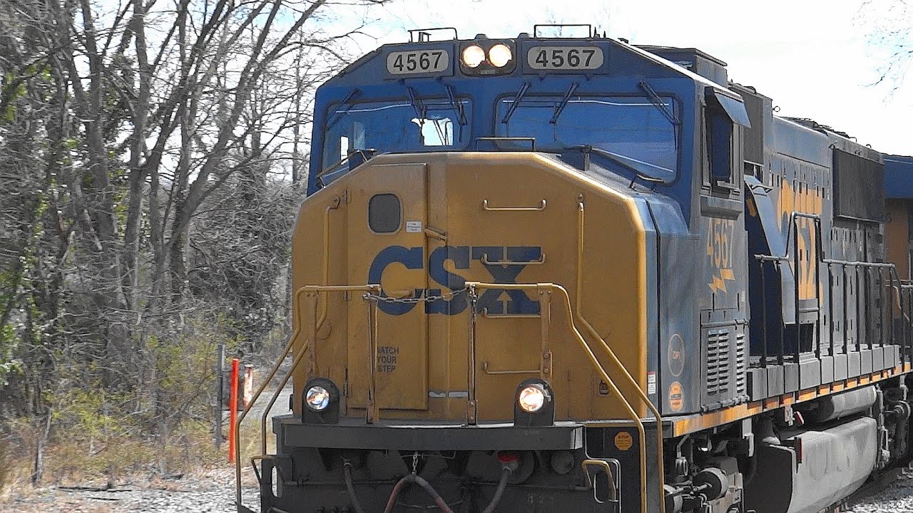 A Rebuilt CSX EMD SD70MAC Leads M214 in Elkridge - YouTube