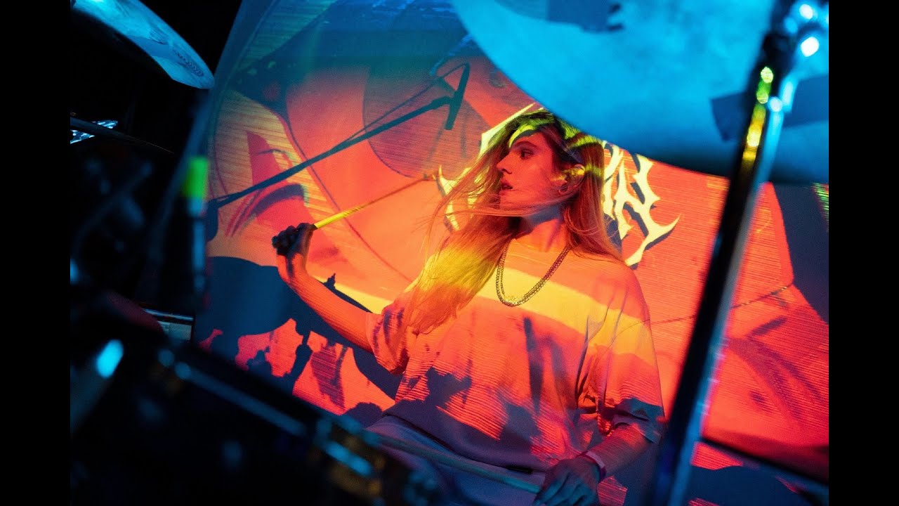 Lead Horizon - Totally spies (Live in Novosibirsk, Podzemka) - YouTube