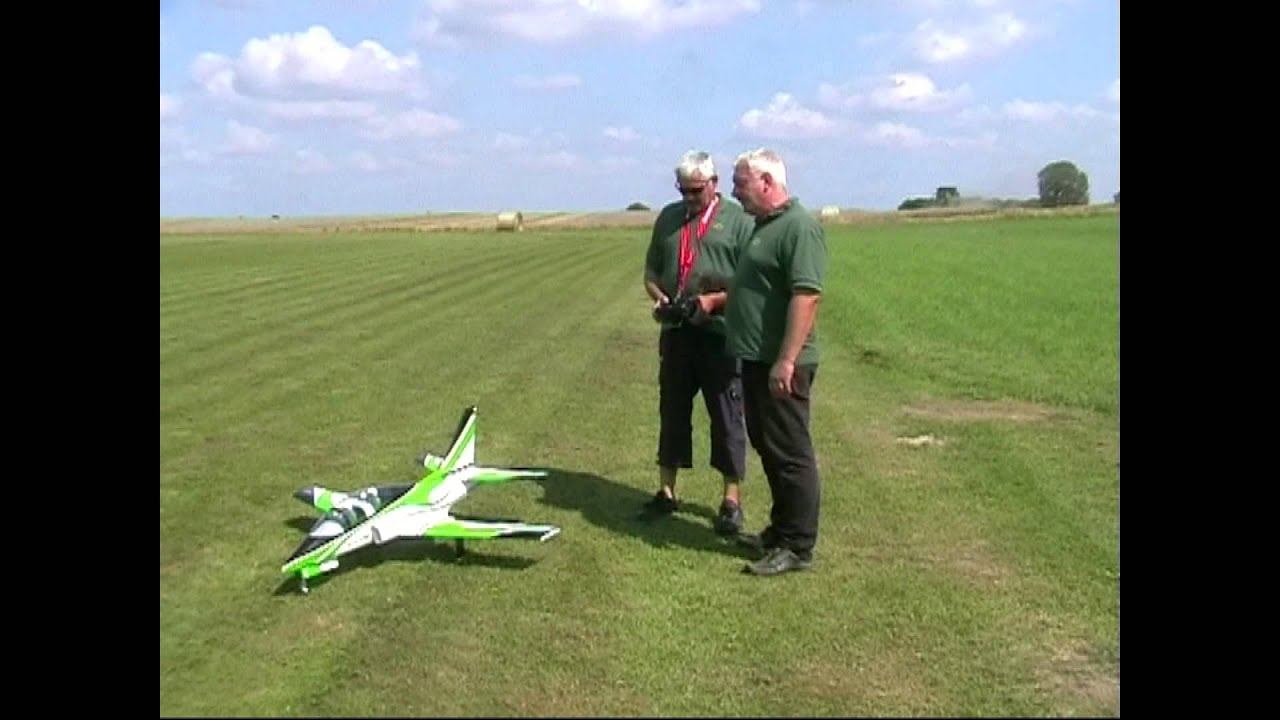 Graupner Viper-Jet - YouTube