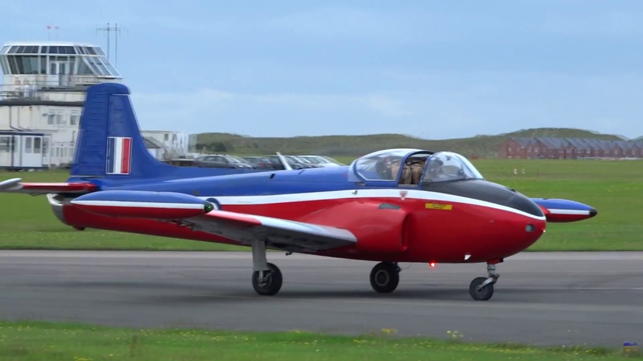 Taxiing Special !! Jet Provost XW324(T.5) & XN637(T.3)@Blackpool ...