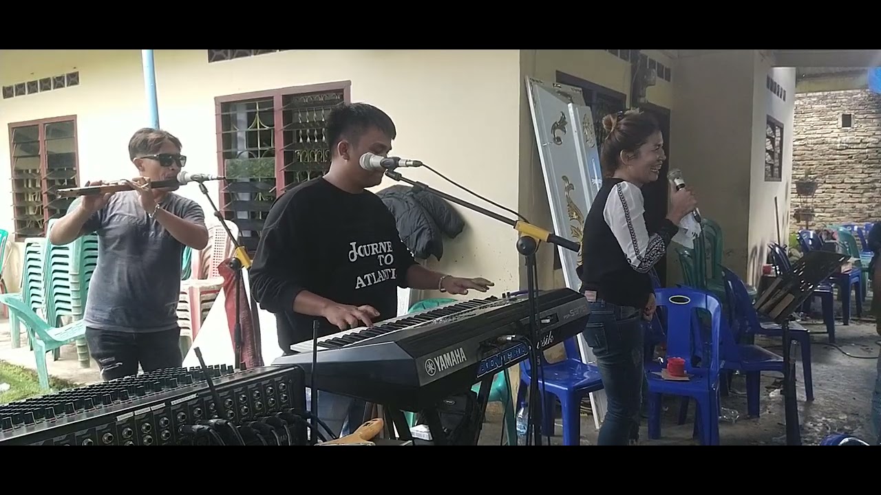 Erdeng erdeng manomba hula hula. - YouTube