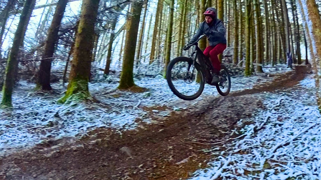 Cruisin' Innerleithen MTB Winter Wonderland - YouTube