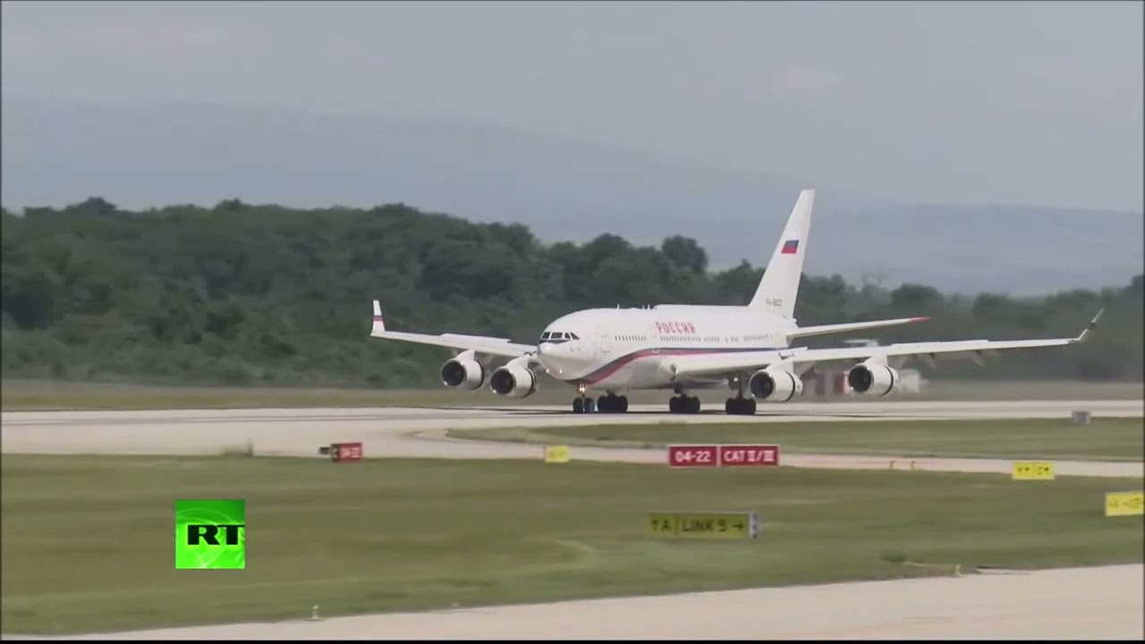 Russian Ilyushin Il-96-300PUM presidential aircraft landing at Geneva ...