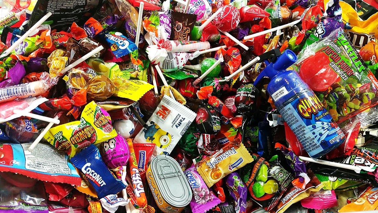 Help Me Find My Friend in A lot of Candy - Learn Colors with Candies ...