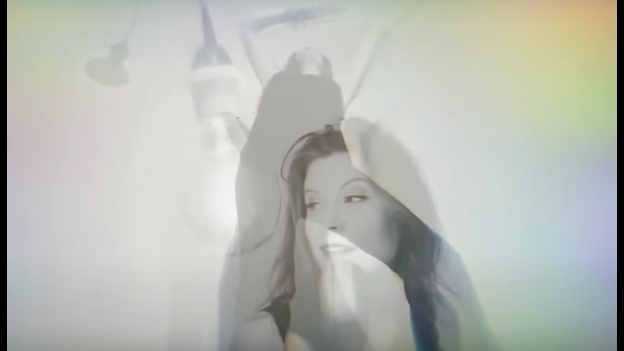 Dotty Blue - Leaving (Lyric video) - YouTube