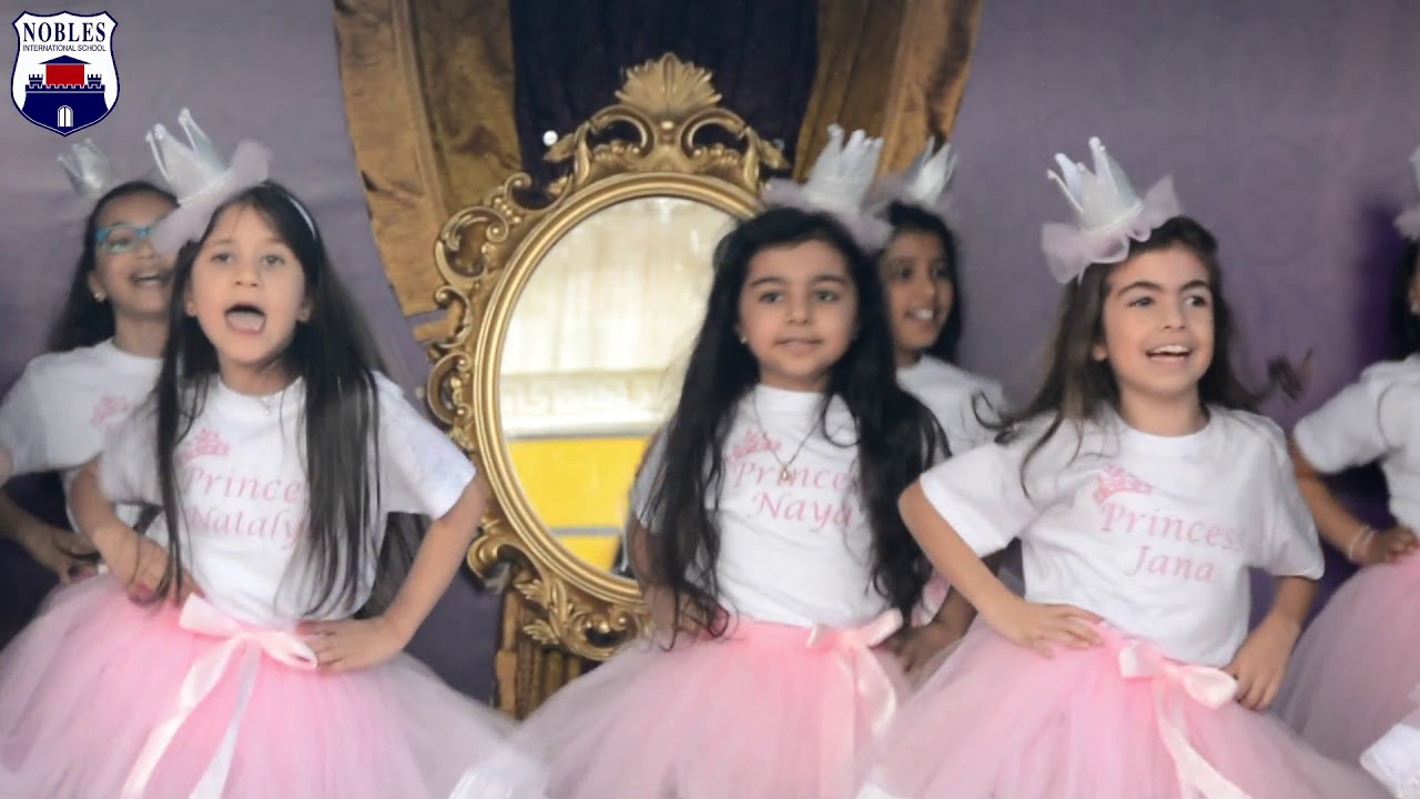 Grade 3E English Day 2019 Performance - YouTube