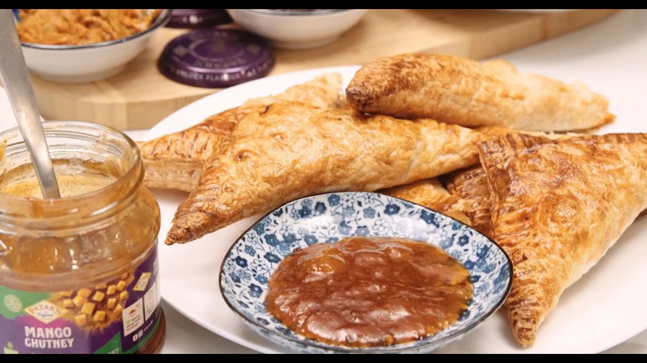 BUTTER CHICKEN CURRY Puffs #Cook2Connect CHLOE SUE & MANDY CHAI - YouTube