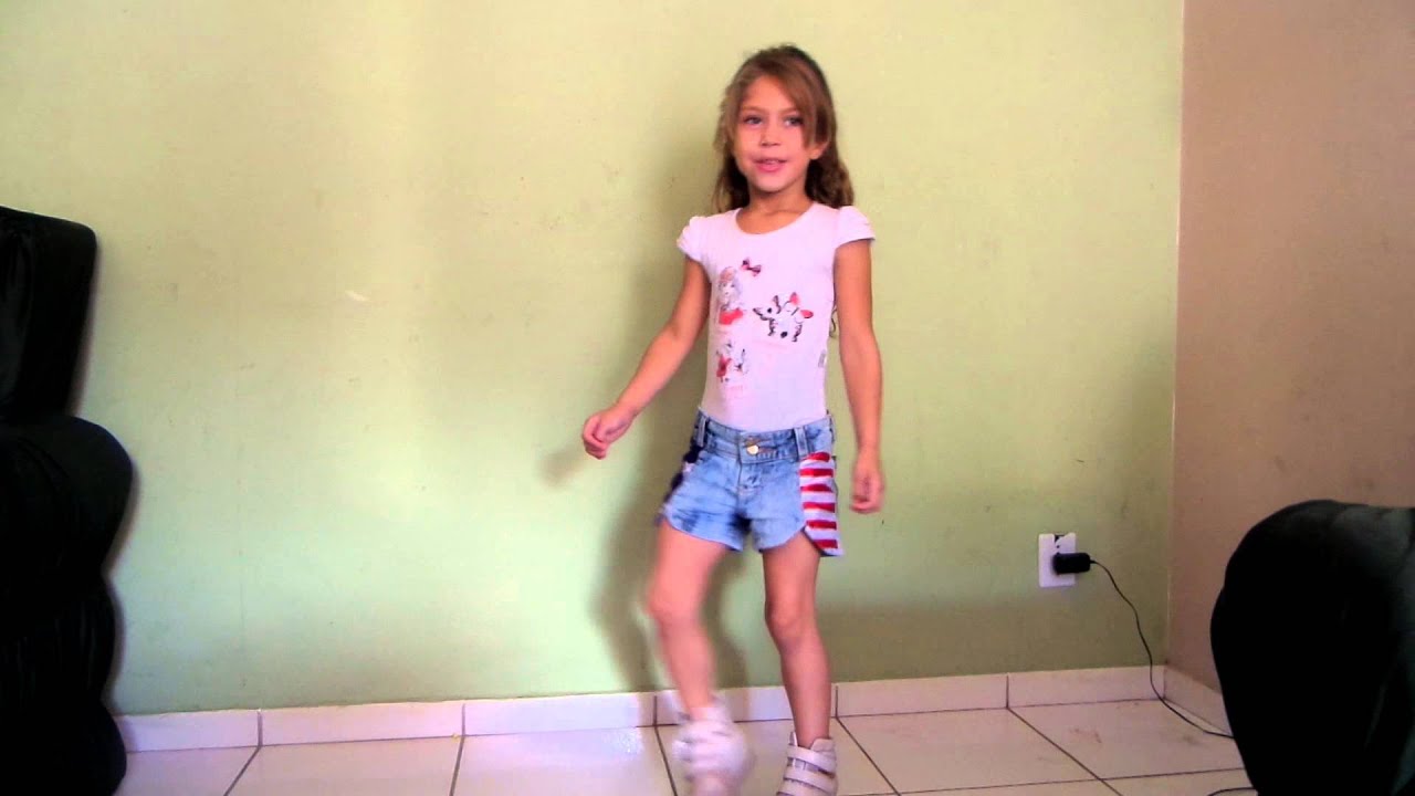 maria clara franco-vai no cavalinho - YouTube