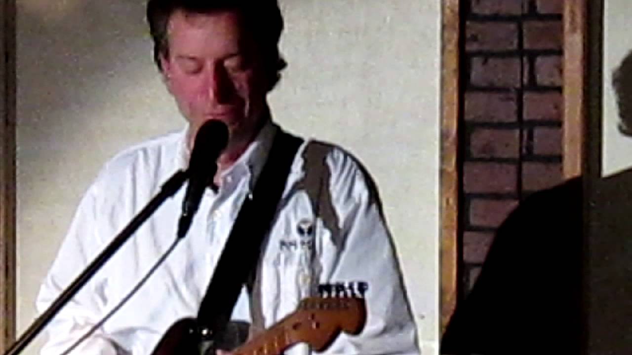 John Manfredi performing at The 205 Club - YouTube