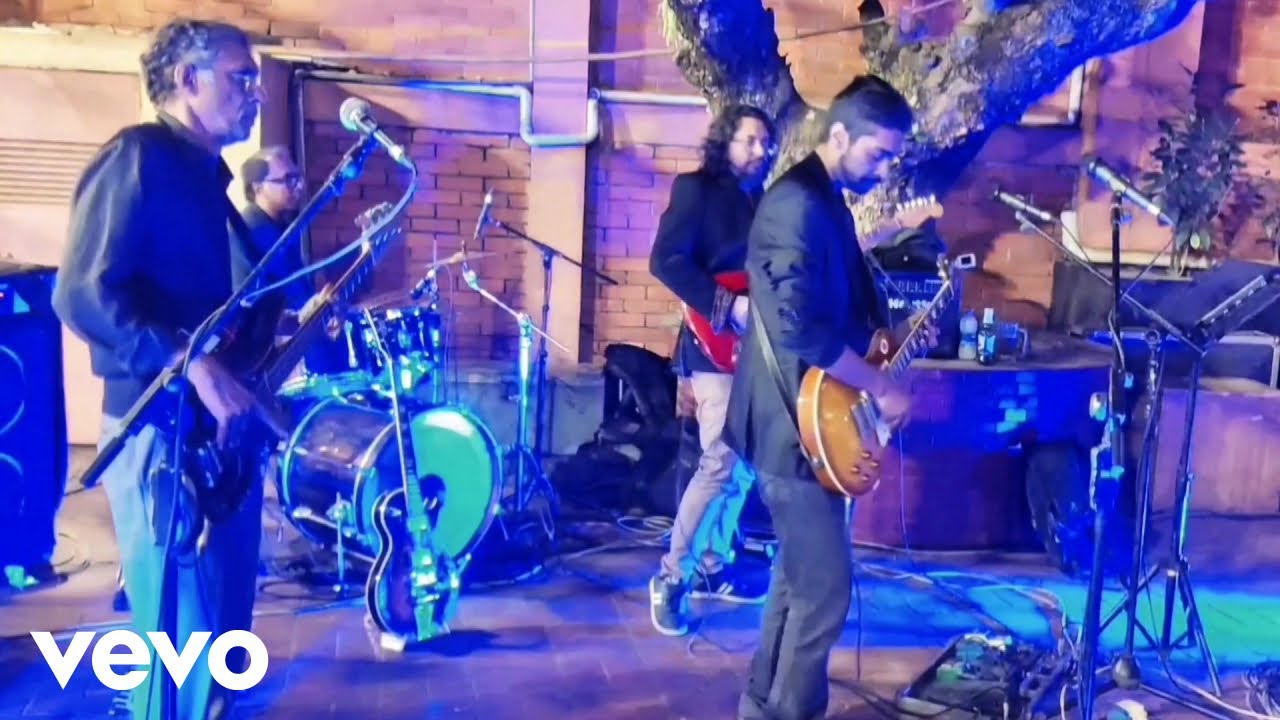 Dipto - Cocaine (Live) ft. Tilok, The Sky - YouTube