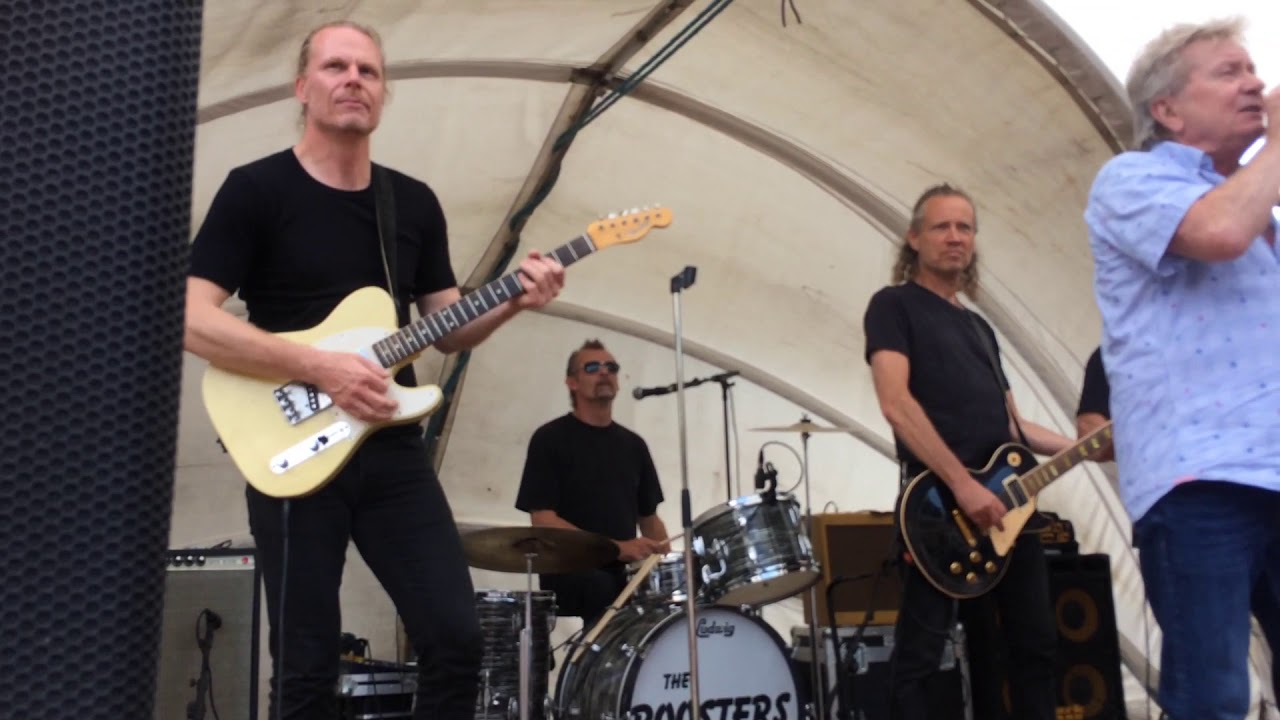 The Roosters / Torben Lendager - Do you wanna dance - YouTube