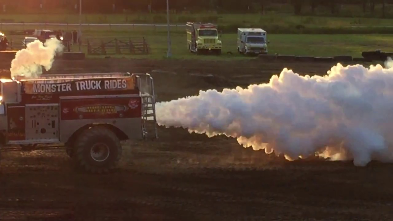 Jet Powered Fire Truck Chehalis, WA 2017 - YouTube