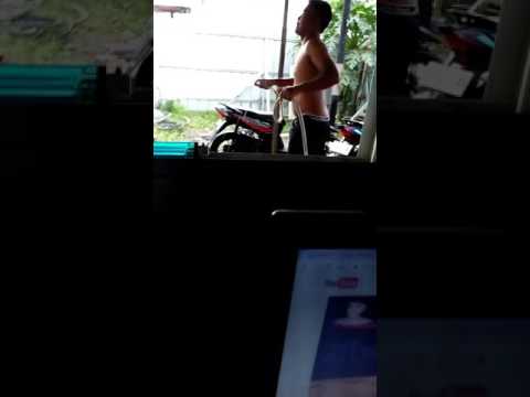 Iseng iseng nyuci motor sambil goyang