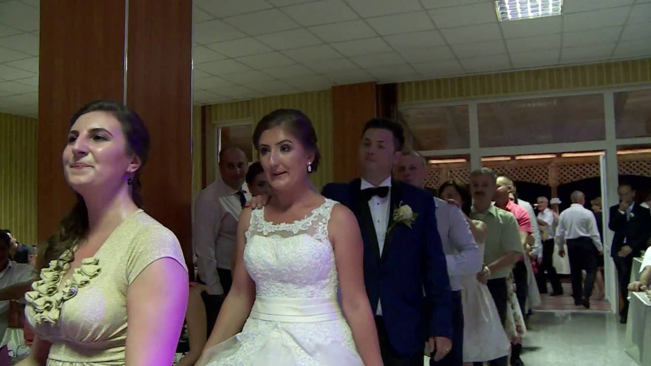 Lusu,Cami,si Calin-Live colaj, fragment nunta-August 2016 - YouTube